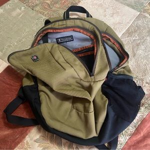 Victorinox | Bags | Victorinox Backpack | Poshmark